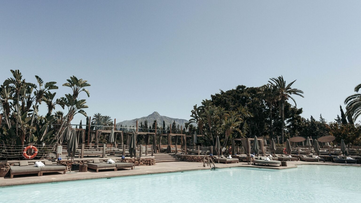 Best Beach Clubs in Marbella - the Ultimate Guide | Realista