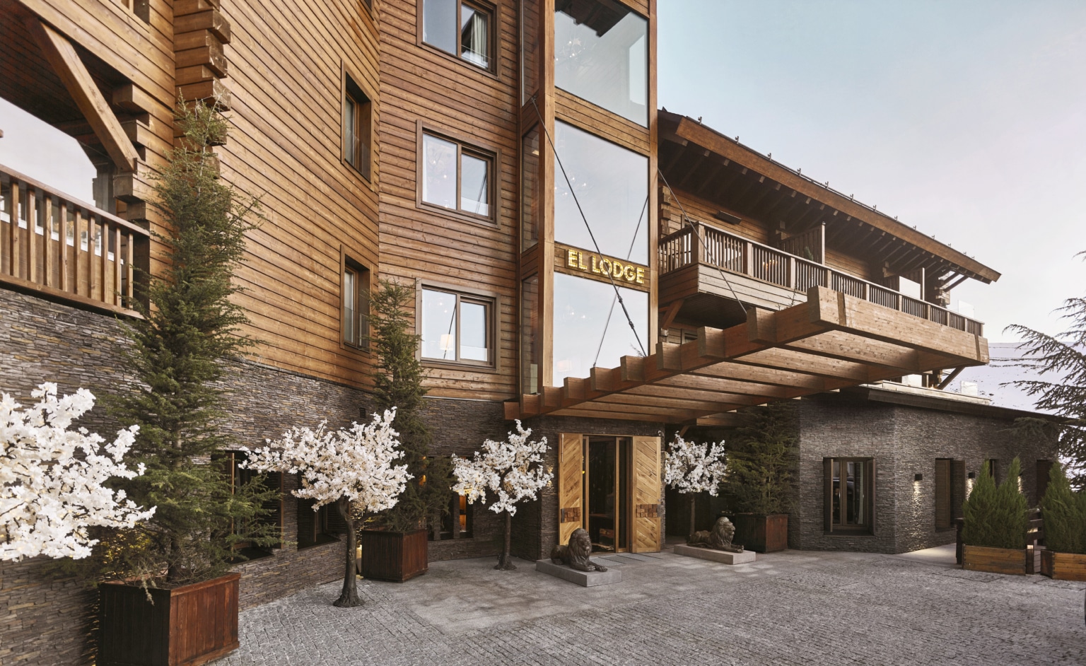 El Lodge & Maribel Hotel: A Luxurious Ski Retreat in Sierra Nevada ...